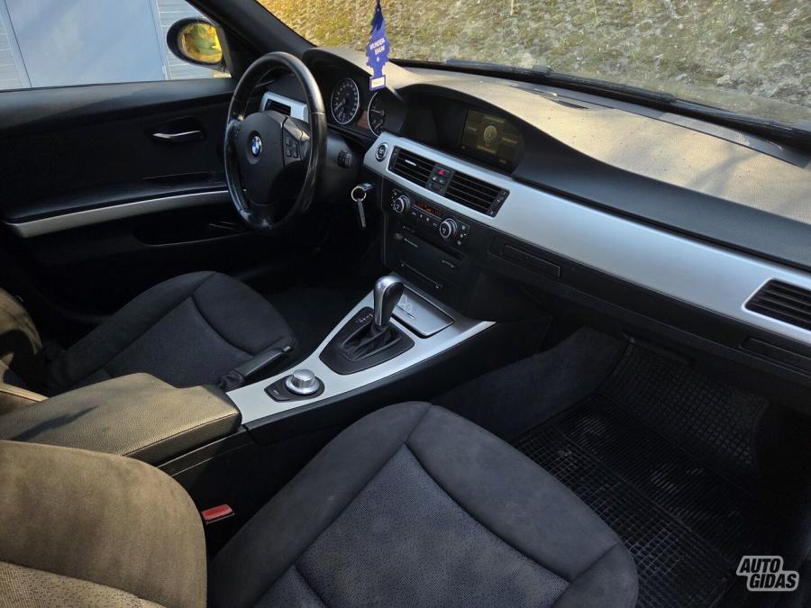 Black BMW 320 2006 in Alytus, with an engine capacity of 2.00 L and mileage of 345 thousand km for 3400 €, photo 11 on AUTOMOTO.COM.LV