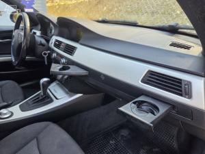 Black BMW 320 2006 in Alytus, with an engine capacity of 2.00 L and mileage of 345 thousand km for 3400 €, photo 15 on AUTOMOTO.COM.LV