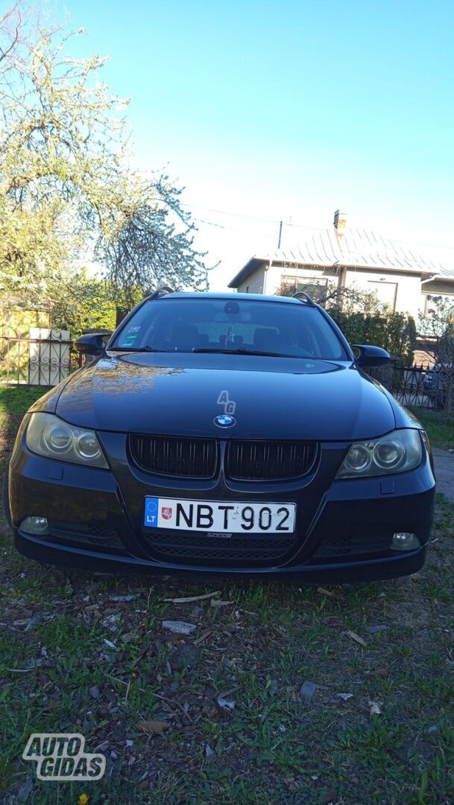 Black BMW 320 2006 in Kaunas, with an engine capacity of 2.00 L and mileage of 415 thousand km for 2200 €, photo 1 on AUTOMOTO.COM.LV