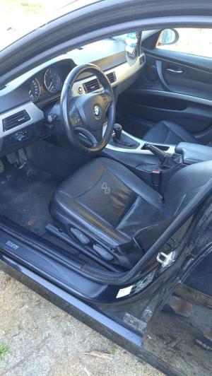 Black BMW 320 2006 in Kaunas, with an engine capacity of 2.00 L and mileage of 415 thousand km for 2200 €, photo 5 on AUTOMOTO.COM.LV