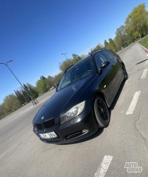 Melns BMW 320 2006 Panevēža, ar dzinēja tilpumu 2.00 L un nobraukumu 229 tūkst. km par 3000 €, foto  vietnē AUTOMOTO.COM.LV