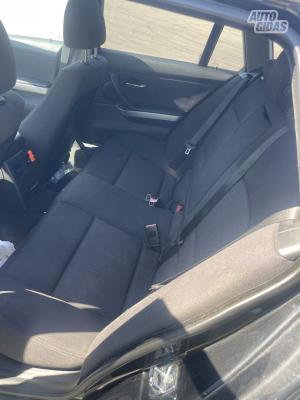 Melns BMW 320 2006 Panevēža, ar dzinēja tilpumu 2.00 L un nobraukumu 229 tūkst. km par 3000 €, foto 8 vietnē AUTOMOTO.COM.LV