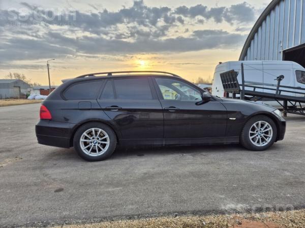 Melns BMW 320 2006 Ogre, ar dzinēja tilpumu 2.00 L un nobraukumu 332 tūkst. km par 4000 €, foto 4 vietnē AUTOMOTO.COM.LV