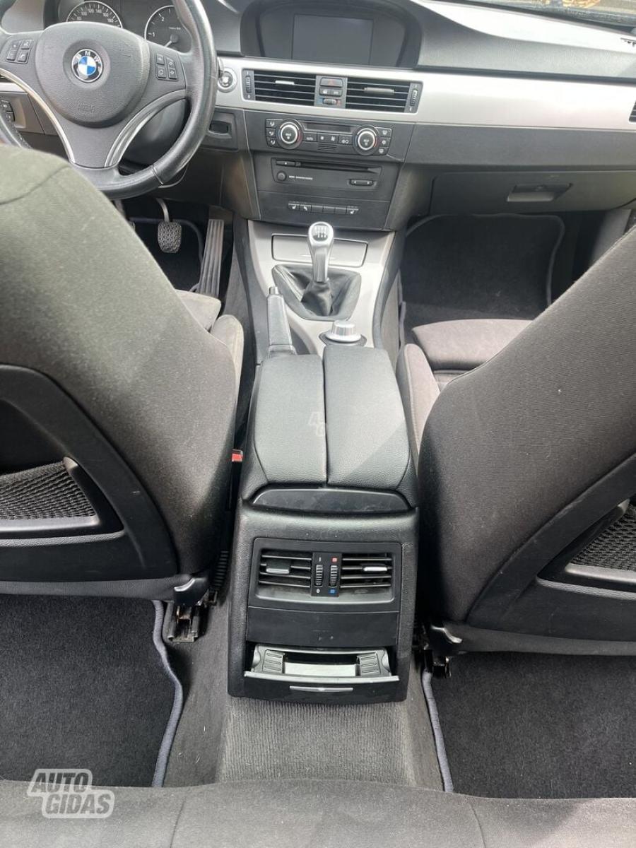 Black BMW 320 2006 in Varena, with an engine capacity of 2.00 L and mileage of 244 thousand km for 2500 €, photo 17 on AUTOMOTO.COM.LV
