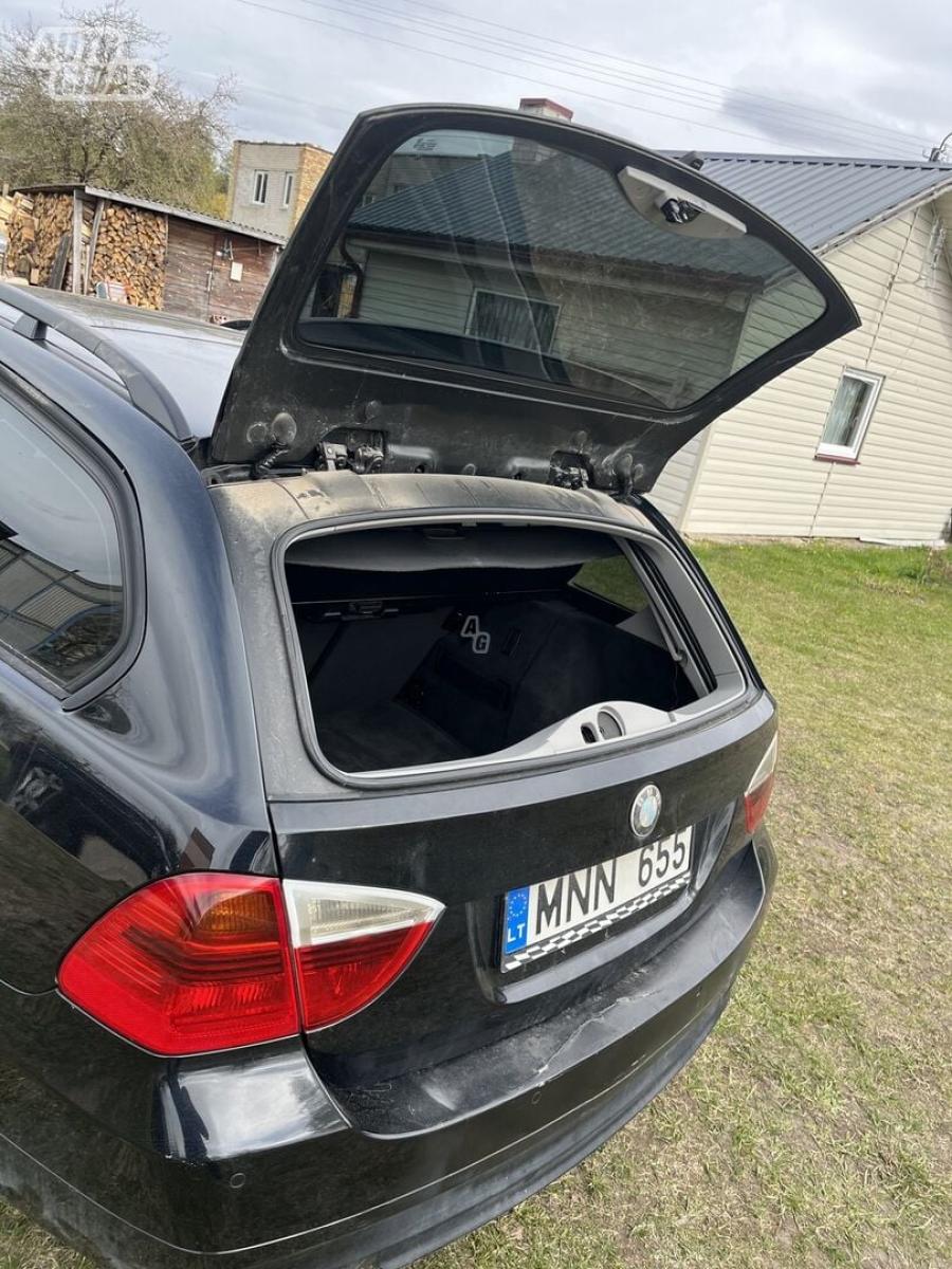 Black BMW 320 2006 in Varena, with an engine capacity of 2.00 L and mileage of 244 thousand km for 2500 €, photo 20 on AUTOMOTO.COM.LV