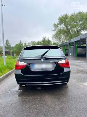 Melns BMW 320 2006 Jonava, ar dzinēja tilpumu 2.00 L un nobraukumu 381 tūkst. km par 3750 €, foto 4 vietnē AUTOMOTO.COM.LV