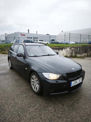 Melns BMW 320 2006 Kauņa, ar dzinēja tilpumu 2.00 L un nobraukumu 246 tūkst. km par 1600 €, foto 3 vietnē AUTOMOTO.COM.LV