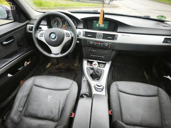 Black BMW 320 2006 in Kaunas, with an engine capacity of 2.00 L and mileage of 246 thousand km for 1600 €, photo 5 on AUTOMOTO.COM.LV