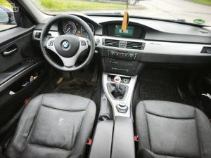 Melns BMW 320 2006 Kauņa, ar dzinēja tilpumu 2.00 L un nobraukumu 246 tūkst. km par 1600 €, foto 6 vietnē AUTOMOTO.COM.LV