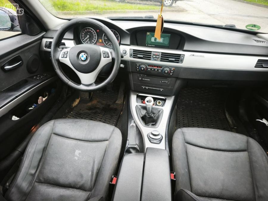 Melns BMW 320 2006 Kauņa, ar dzinēja tilpumu 2.00 L un nobraukumu 246 tūkst. km par 1600 €, foto 6 vietnē AUTOMOTO.COM.LV