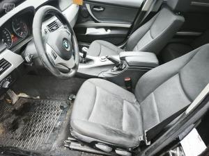 Melns BMW 320 2006 Kauņa, ar dzinēja tilpumu 2.00 L un nobraukumu 246 tūkst. km par 1600 €, foto 7 vietnē AUTOMOTO.COM.LV