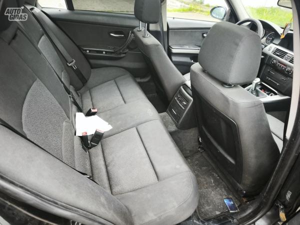 Black BMW 320 2006 in Kaunas, with an engine capacity of 2.00 L and mileage of 246 thousand km for 1600 €, photo 8 on AUTOMOTO.COM.LV