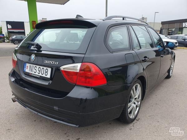 Melns BMW 320 2006 Kauņa, ar dzinēja tilpumu 2.00 L un nobraukumu 350 tūkst. km par 3750 €, foto 4 vietnē AUTOMOTO.COM.LV