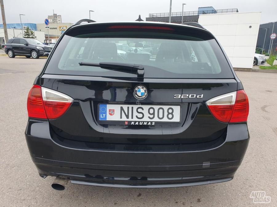 Melns BMW 320 2006 Kauņa, ar dzinēja tilpumu 2.00 L un nobraukumu 350 tūkst. km par 3750 €, foto 6 vietnē AUTOMOTO.COM.LV