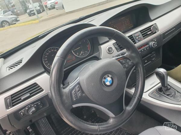 Melns BMW 320 2006 Kauņa, ar dzinēja tilpumu 2.00 L un nobraukumu 350 tūkst. km par 3750 €, foto 10 vietnē AUTOMOTO.COM.LV