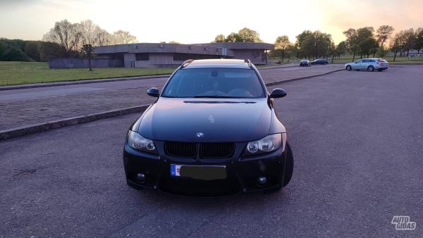 Black BMW 320 2006 in Kaunas, with an engine capacity of 2.00 L and mileage of 409 thousand km for 3100 €, photo 3 on AUTOMOTO.COM.LV