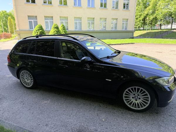 Melns BMW 320 2006 Viļņa, ar dzinēja tilpumu 2.00 L un nobraukumu 305 tūkst. km par 1799 €, foto 2 vietnē AUTOMOTO.COM.LV