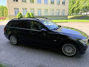 Black BMW 320 2006 in Vilnius, with an engine capacity of 2.00 L and mileage of 305 thousand km for 1799 €, photo 3 on AUTOMOTO.COM.LV