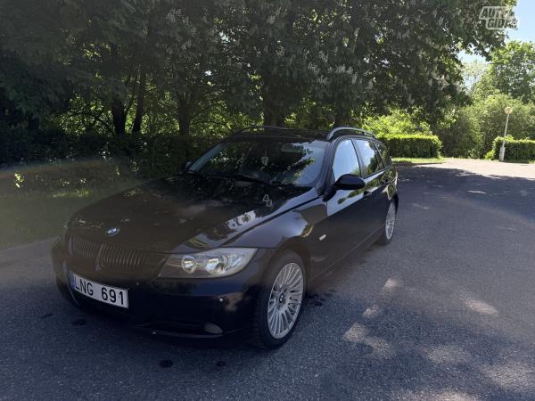 Melns BMW 320 2006 Viļņa, ar dzinēja tilpumu 2.00 L un nobraukumu 305 tūkst. km par 1799 €, foto 3 vietnē AUTOMOTO.COM.LV
