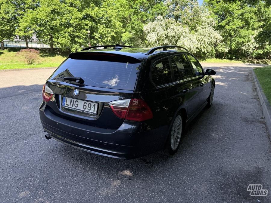 Black BMW 320 2006 in Vilnius, with an engine capacity of 2.00 L and mileage of 305 thousand km for 1799 €, photo 6 on AUTOMOTO.COM.LV