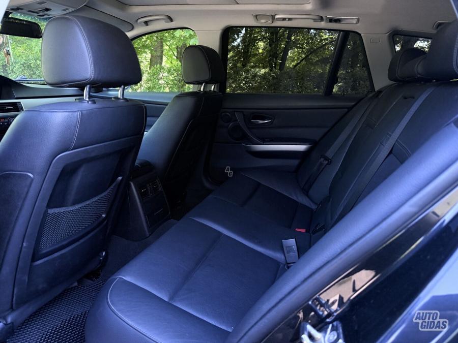Black BMW 320 2006 in Vilnius, with an engine capacity of 2.00 L and mileage of 305 thousand km for 1799 €, photo 9 on AUTOMOTO.COM.LV