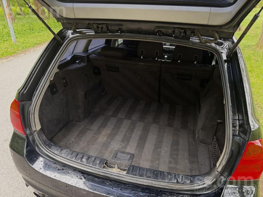Melns BMW 320 2006 Liepāja, ar dzinēja tilpumu 2.00 L un nobraukumu 356 tūkst. km par 2999 €, foto 10 vietnē AUTOMOTO.COM.LV