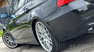 Melns BMW 320 2006 Rīga, ar dzinēja tilpumu 2.00 L un nobraukumu 300 tūkst. km par 4990 €, foto 15 vietnē AUTOMOTO.COM.LV