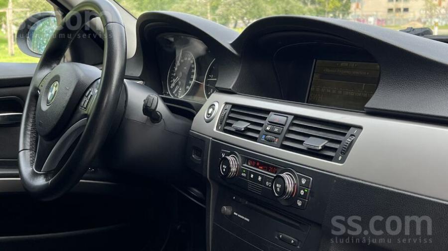 Melns BMW 320 2006 Rīga, ar dzinēja tilpumu 2.00 L un nobraukumu 300 tūkst. km par 4990 €, foto 24 vietnē AUTOMOTO.COM.LV
