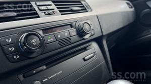 Melns BMW 320 2006 Rīga, ar dzinēja tilpumu 2.00 L un nobraukumu 300 tūkst. km par 4990 €, foto 26 vietnē AUTOMOTO.COM.LV