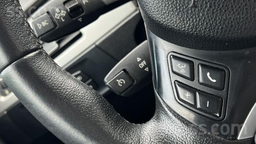 Melns BMW 320 2006 Rīga, ar dzinēja tilpumu 2.00 L un nobraukumu 300 tūkst. km par 4990 €, foto 33 vietnē AUTOMOTO.COM.LV