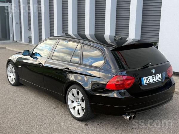 Melns BMW 320 2006 Rīga, ar dzinēja tilpumu 2.00 L un nobraukumu 0 tūkst. km par 3900 €, foto 3 vietnē AUTOMOTO.COM.LV