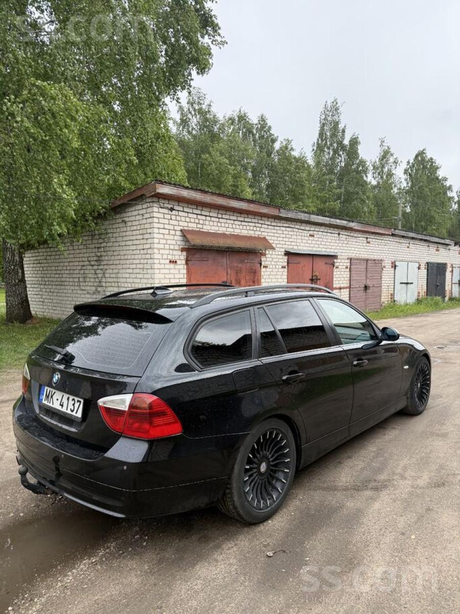 Melns BMW 320 2006 Balvi, ar dzinēja tilpumu 2.00 L un nobraukumu 436 tūkst. km par 3500 €, foto 6 vietnē AUTOMOTO.COM.LV