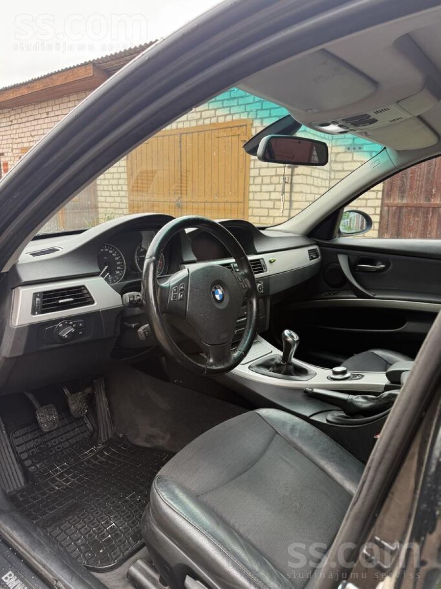 Melns BMW 320 2006 Balvi, ar dzinēja tilpumu 2.00 L un nobraukumu 436 tūkst. km par 3500 €, foto 10 vietnē AUTOMOTO.COM.LV