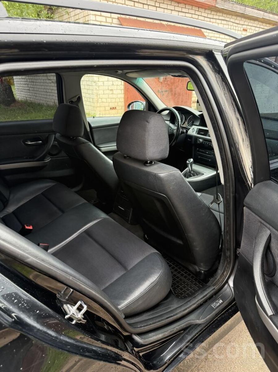 Melns BMW 320 2006 Balvi, ar dzinēja tilpumu 2.00 L un nobraukumu 436 tūkst. km par 3500 €, foto 12 vietnē AUTOMOTO.COM.LV