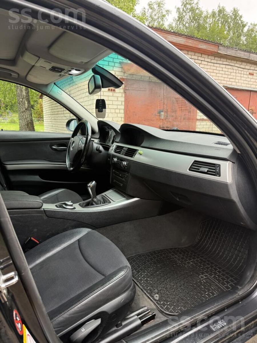 Melns BMW 320 2006 Balvi, ar dzinēja tilpumu 2.00 L un nobraukumu 436 tūkst. km par 3500 €, foto 13 vietnē AUTOMOTO.COM.LV