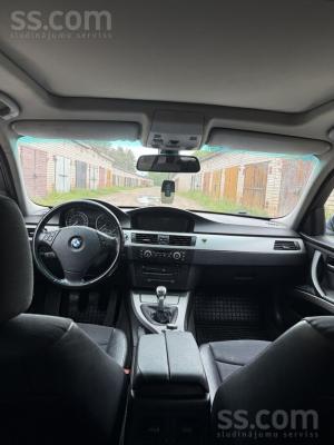 Melns BMW 320 2006 Balvi, ar dzinēja tilpumu 2.00 L un nobraukumu 436 tūkst. km par 3500 €, foto 14 vietnē AUTOMOTO.COM.LV