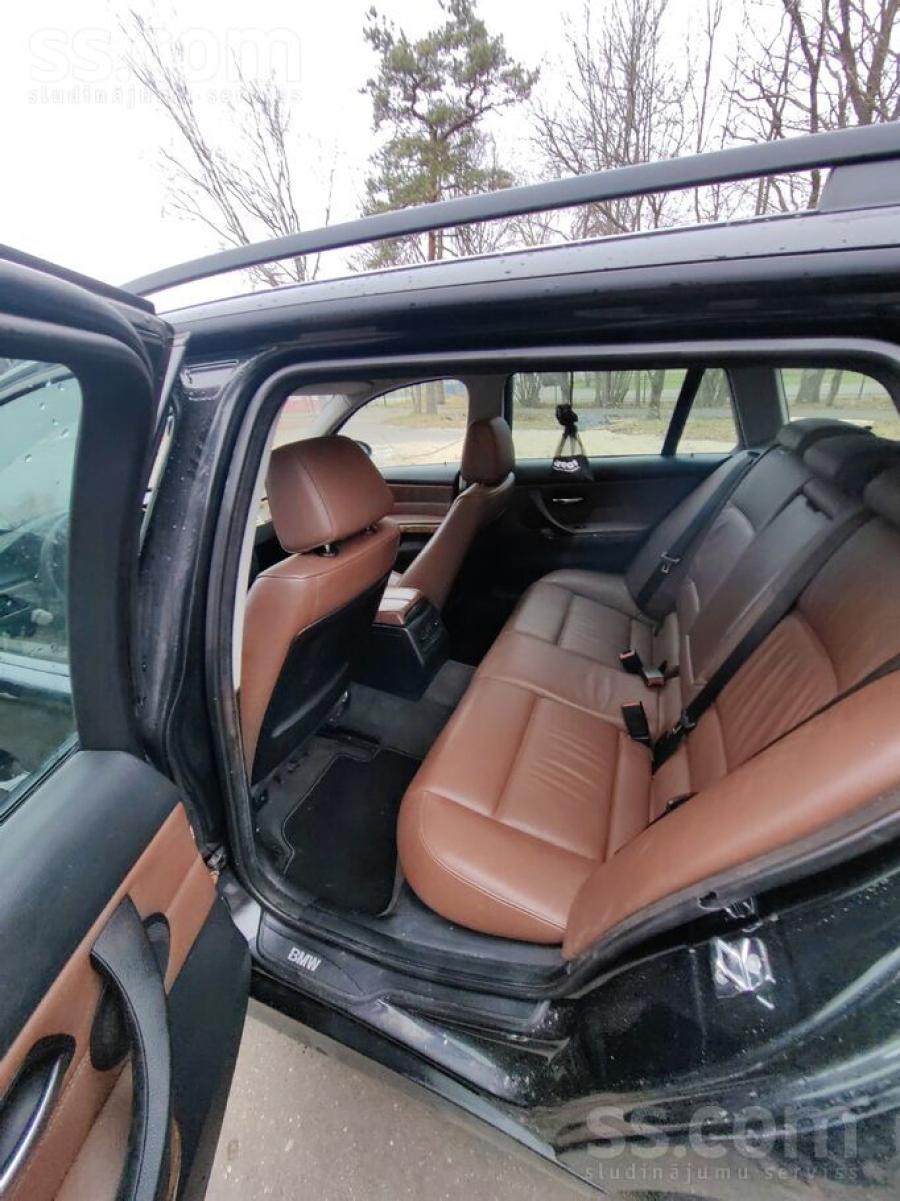Melns BMW 320 2006 Jūrmala, ar dzinēja tilpumu 2.00 L un nobraukumu 352 tūkst. km par 3890 €, foto 11 vietnē AUTOMOTO.COM.LV
