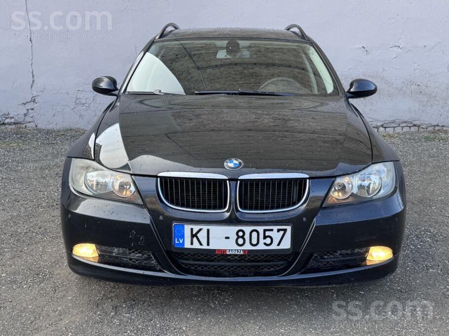 Black BMW 320 2006 in Riga, with an engine capacity of 2.00 L and mileage of 349 thousand km for 2850 €, photo 4 on AUTOMOTO.COM.LV