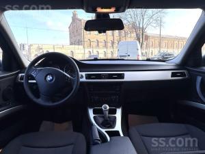 Black BMW 320 2006 in Riga, with an engine capacity of 2.00 L and mileage of 349 thousand km for 2850 €, photo 7 on AUTOMOTO.COM.LV