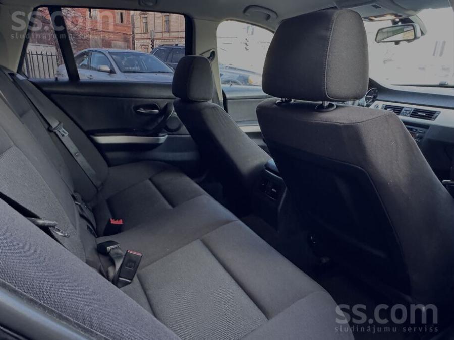 Black BMW 320 2006 in Riga, with an engine capacity of 2.00 L and mileage of 349 thousand km for 2850 €, photo 11 on AUTOMOTO.COM.LV