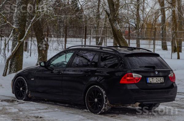 Melns BMW 320 2006 Tukums, ar dzinēja tilpumu 2.00 L un nobraukumu 455 tūkst. km par 3000 €, foto 3 vietnē AUTOMOTO.COM.LV