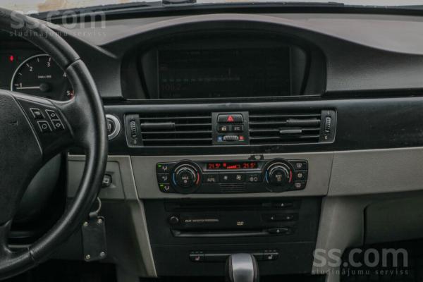 Черный БМВ 320 2006 в Тукумс, объемом двигателя 2.00 л и пробегом 455 тыс. км за 3000 €, фото 8 на AUTOMOTO.COM.LV