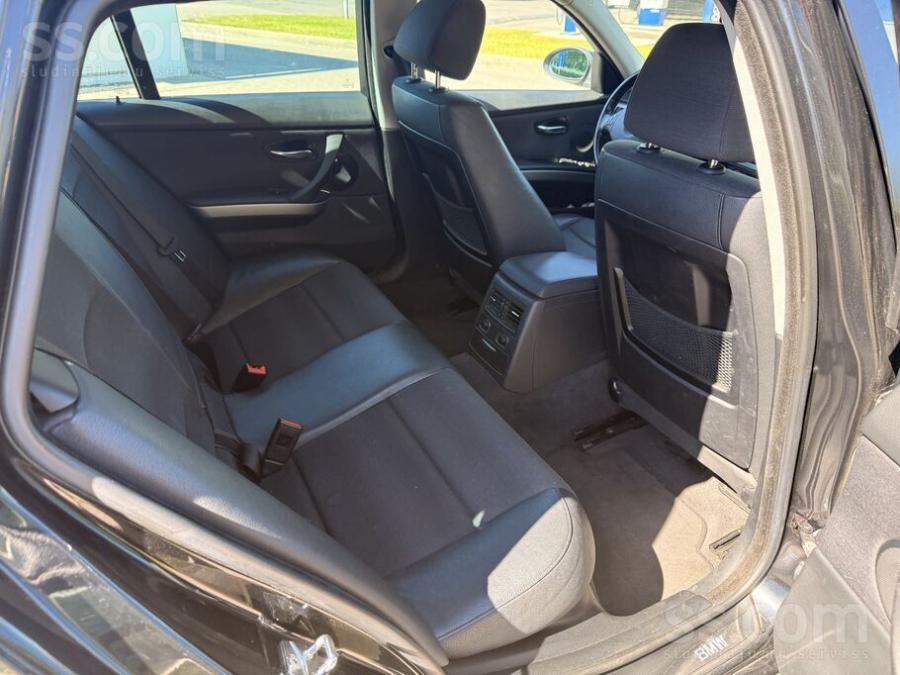 Black BMW 320 2006 in Riga, with an engine capacity of 2.00 L and mileage of 300 thousand km for 4100 €, photo 10 on AUTOMOTO.COM.LV