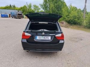 Melns BMW 320 2006 Kėdainiai, ar dzinēja tilpumu 2.00 L un nobraukumu 390 tūkst. km par 2600 €, foto 9 vietnē AUTOMOTO.COM.LV