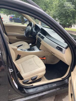 Black BMW 320 2006 in Vilnius, with an engine capacity of 2.00 L and mileage of 395 thousand km for 1799 €, photo 7 on AUTOMOTO.COM.LV