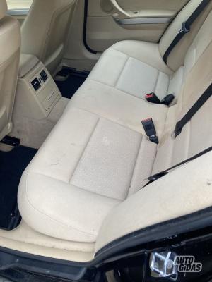 Black BMW 320 2006 in Vilnius, with an engine capacity of 2.00 L and mileage of 395 thousand km for 1799 €, photo 9 on AUTOMOTO.COM.LV