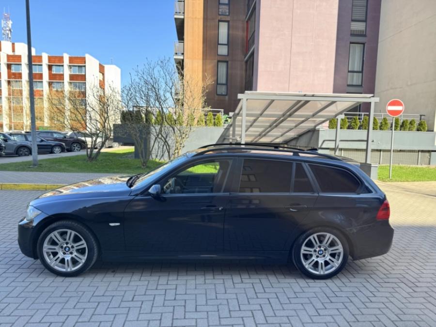 Black BMW 320 2006 in Riga, with an engine capacity of 2.00 L and mileage of 425 thousand km for 3390 €, photo 3 on AUTOMOTO.COM.LV