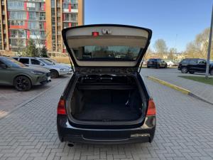 Black BMW 320 2006 in Riga, with an engine capacity of 2.00 L and mileage of 425 thousand km for 3390 €, photo 12 on AUTOMOTO.COM.LV