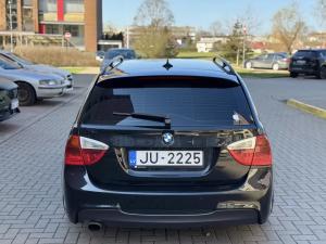 Black BMW 320 2006 in Riga, with an engine capacity of 2.00 L and mileage of 425 thousand km for 3390 €, photo 5 on AUTOMOTO.COM.LV