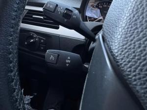 Black BMW 320 2006 in Riga, with an engine capacity of 2.00 L and mileage of 425 thousand km for 3390 €, photo 30 on AUTOMOTO.COM.LV